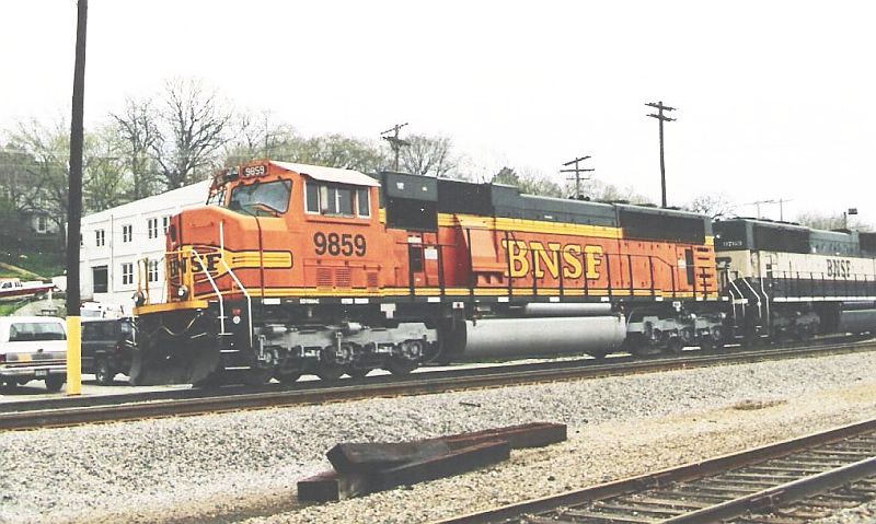 BNSF SD 70MAC 9859
